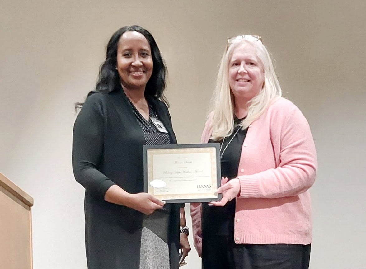 Monica Smith Receives 2025 Bonny Hope Wallace Award | UAMS ...